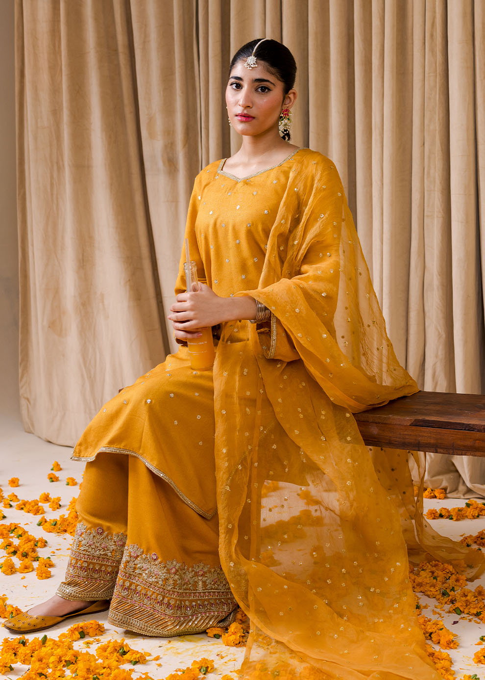 Chamak Dhamak By Pashma Khan Eid Collection'2025-Sunehri - Mustard – Bagallery