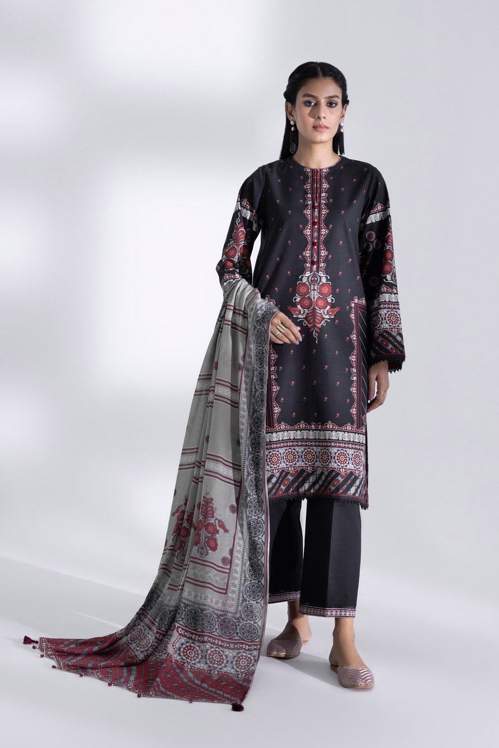 Sapphire- 2 Piece - Embroidered Khaddar Suit – Bagallery