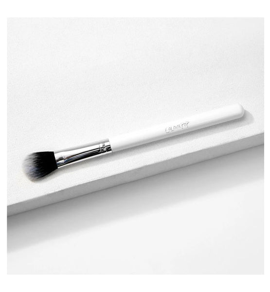 Colourpop- Small Fluff Brush Bagallery Deals