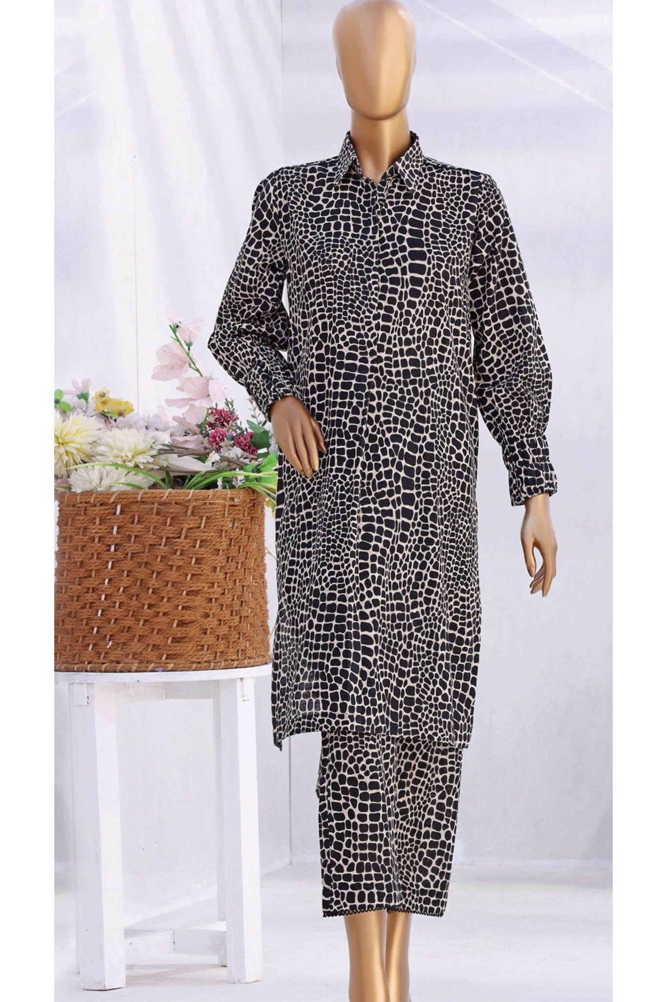 Sada Bahar Stitched 2 Piece Animal Print Khaddar Runway Collection'202 ...